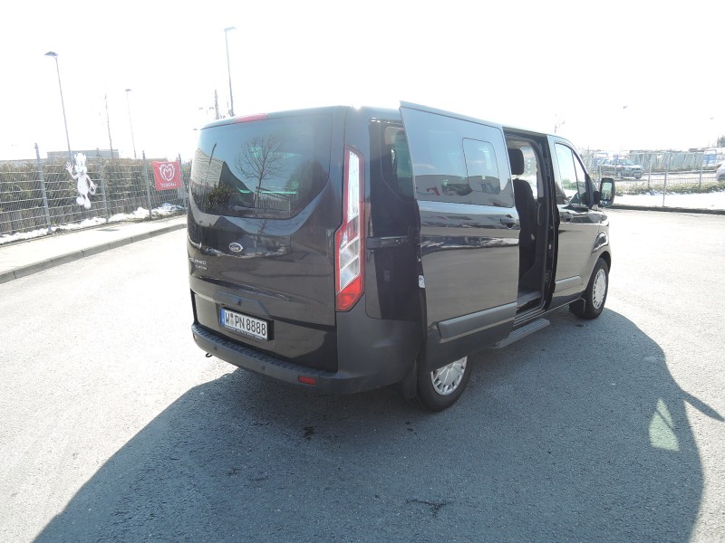 VIP Bus Ford Transit Tourneo - 9 Sitzer - 2x Schiebetüren - 2 Zonen ...